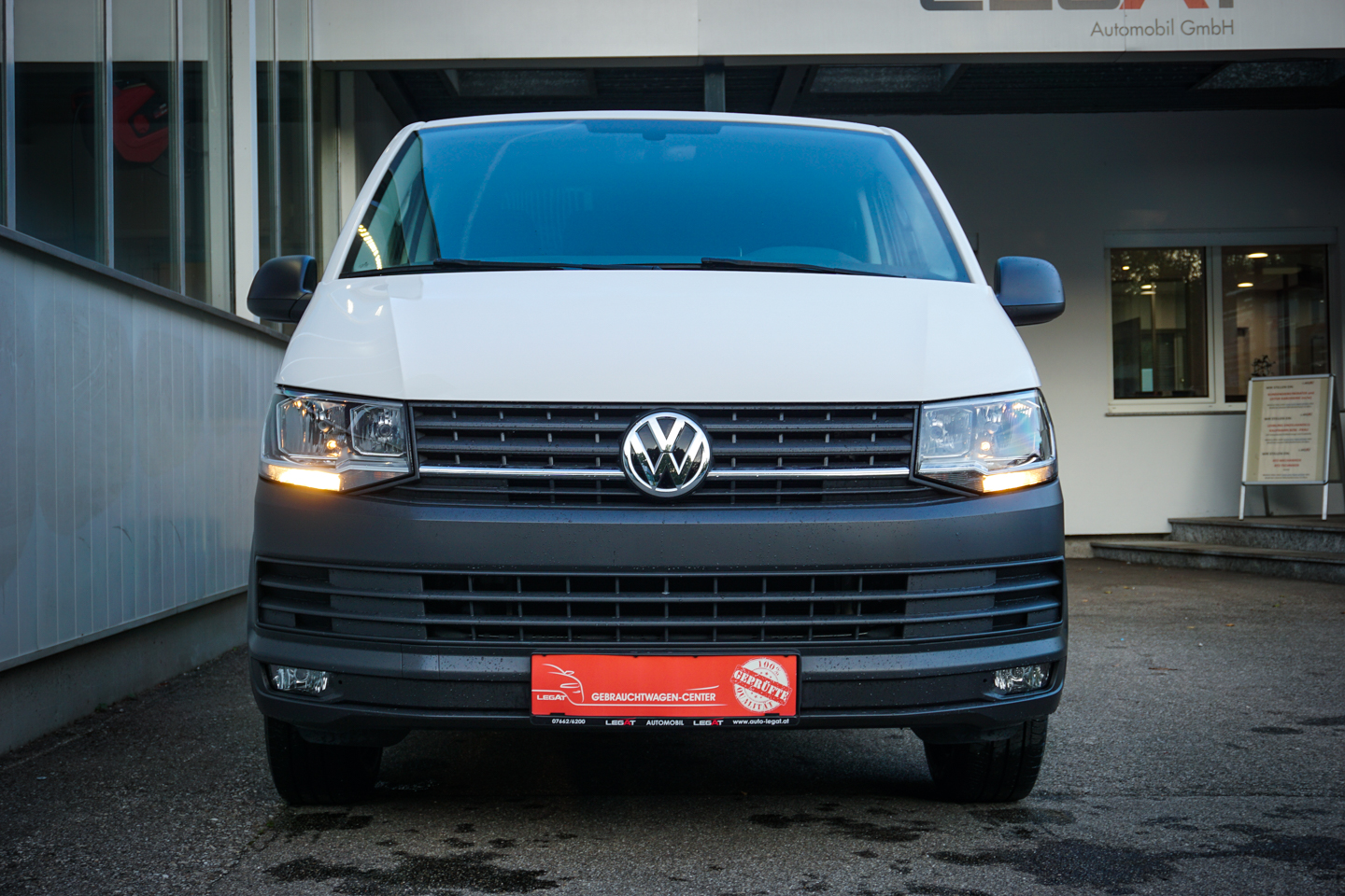 Fahrzeuge Legat — Volkswagen T6 Transporter LR